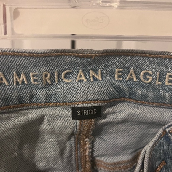 American Eagle Outfitters | Jeans | 9s Straight Leg Strigid Ripped ...